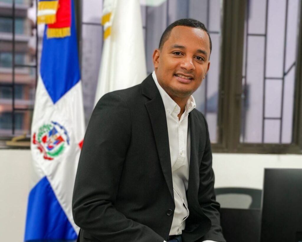 Ángelo Ramírez: un viceministro que apuesta al futuro de la juventud ...